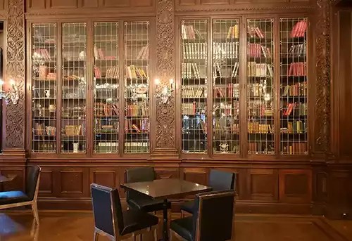 Luxurious 98-Room Historic Home in Toronto – guide2museums.com