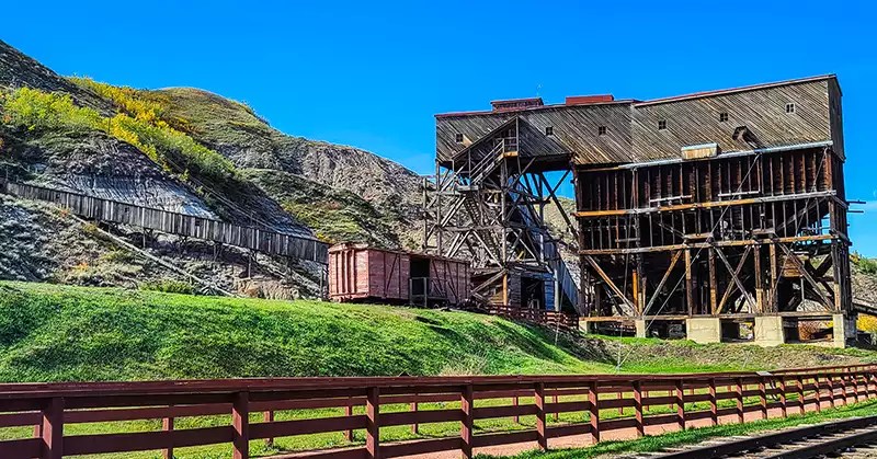 Rare 8-Story Tipple at Historical Coal Mine – guide2museums.com